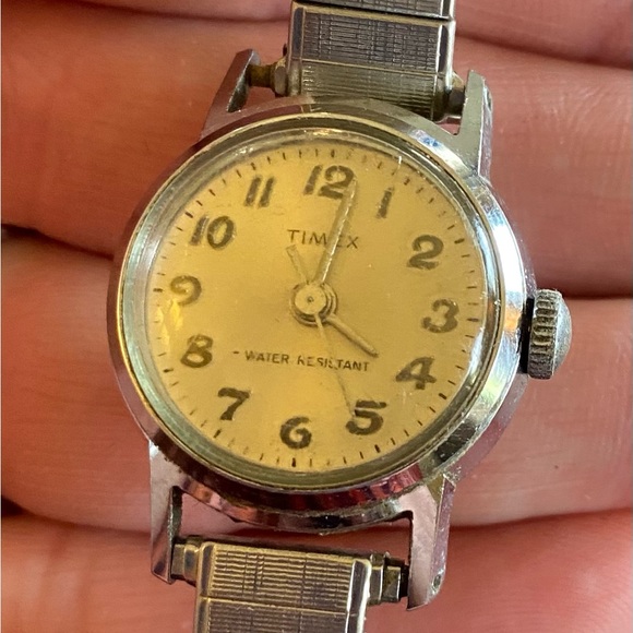 Timex | Accessories | Vintage Timex Windup Watch With Convex Face ...